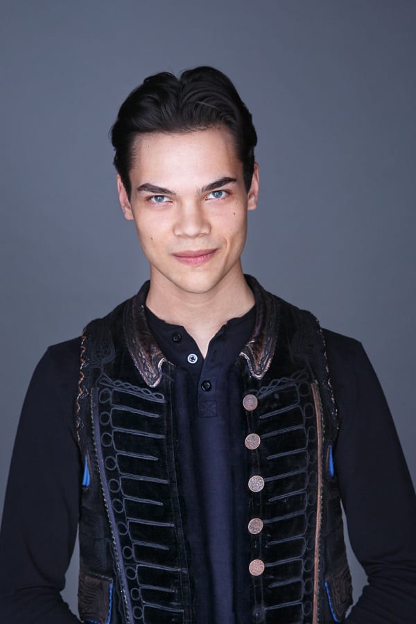 Férfi táncosok - Magyar Nemzeti Táncegyüttes - mnte.hu