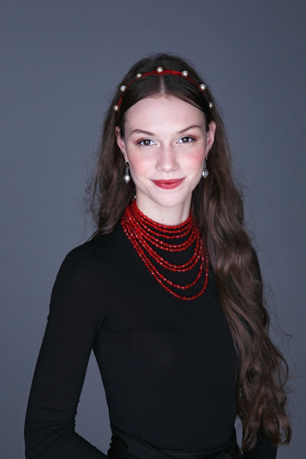 Csilla Mária Peszlen - Magyar Nemzeti Táncegyüttes - mnte.hu