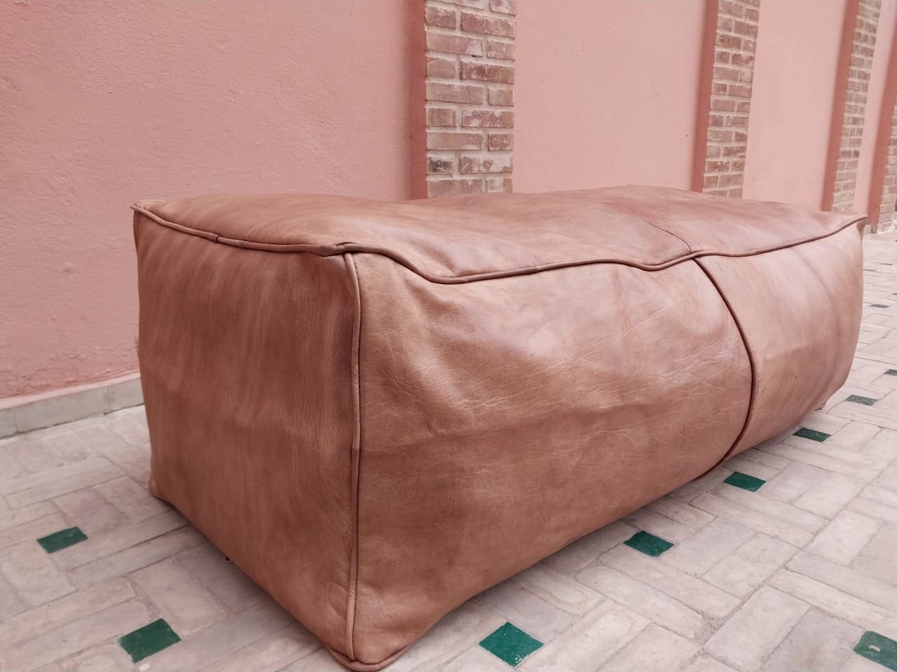 Pouf leather and Sabra silk White Morocco | Fair Trade Morocco Anou