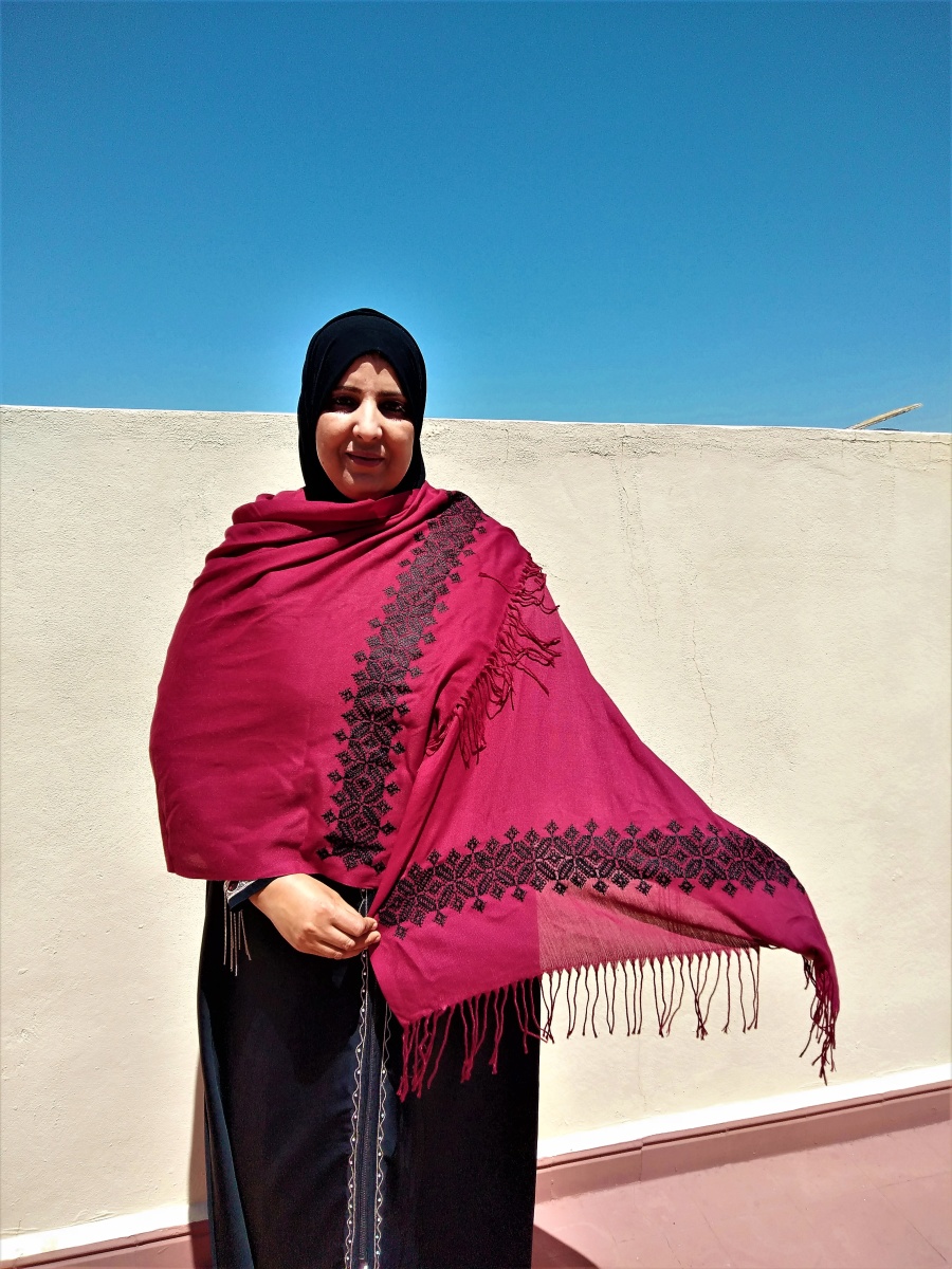 Scarf fabric and thread Red, Black Morocco | Fair Trade Morocco Anou
