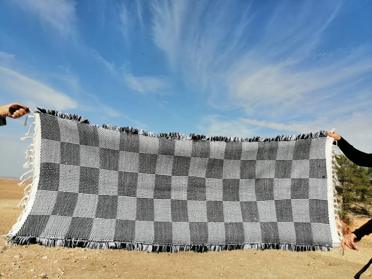 Handira Wool and Sedda Black, White Morocco | Fair Trade Morocco Anou