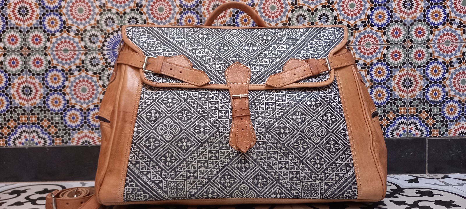 bag leather and Sabra silk Black, White Morocco | Fair Trade Morocco Anou