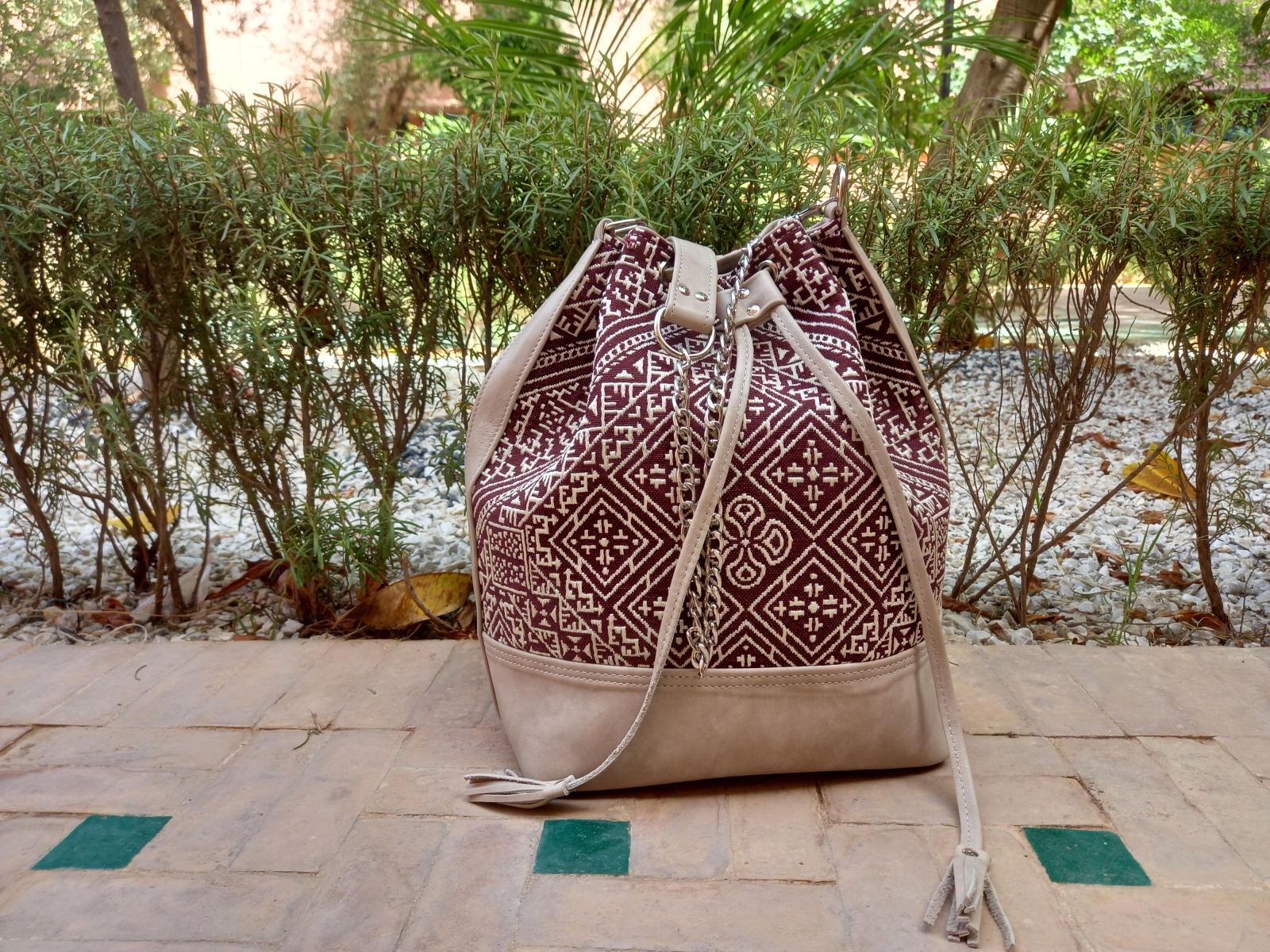 bag leather and Sabra silk Red, Grey Morocco | Fair Trade Morocco Anou