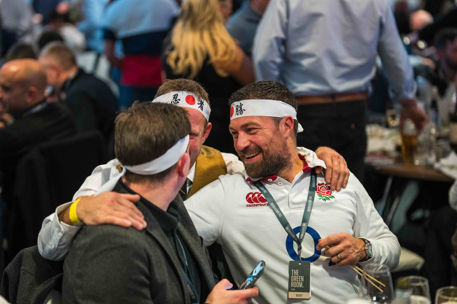 How Hospitality Enhances Employee Engagement & Team Bonding