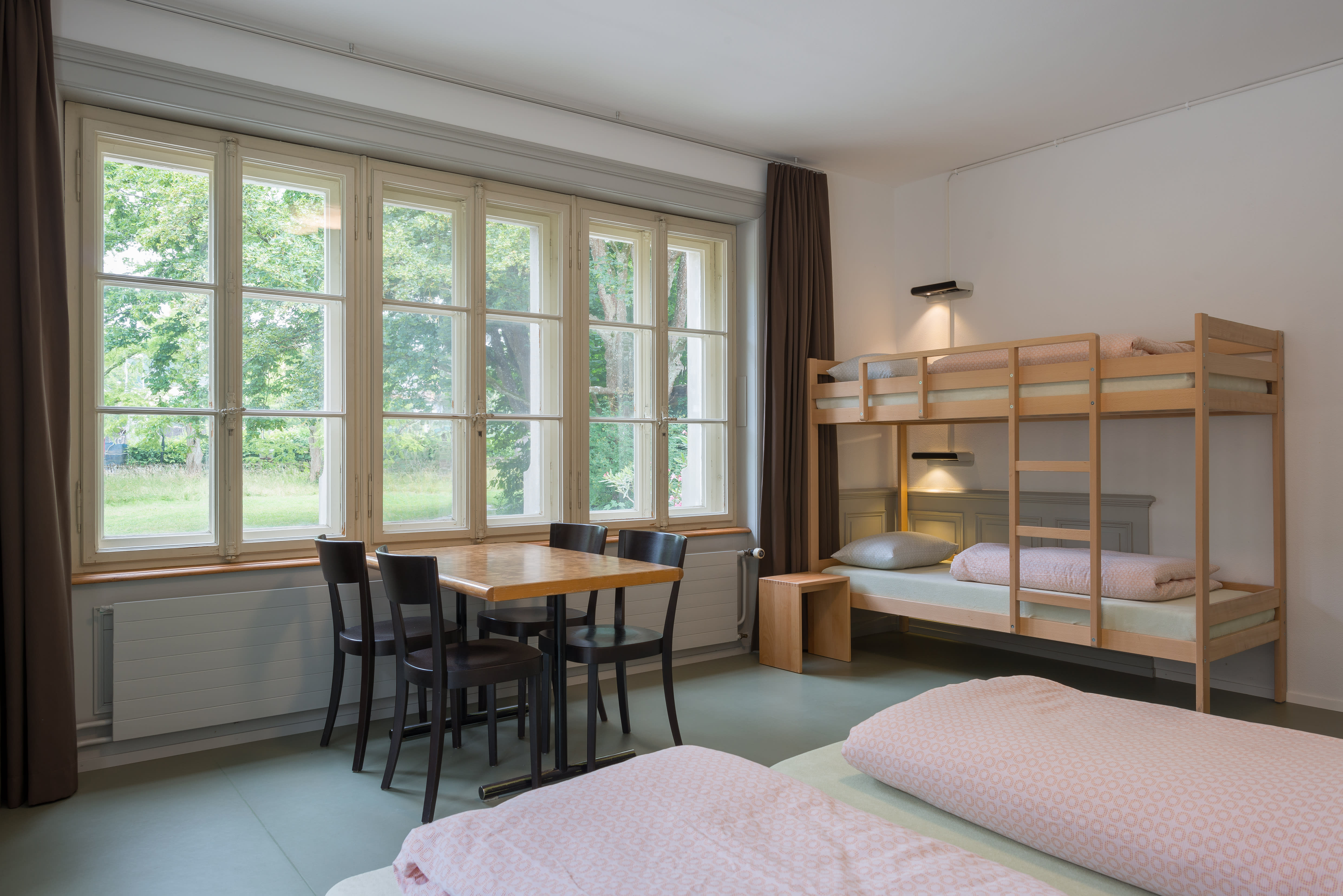 Schaffhausen Youth Hostel - Schaffhausen - Switzerland