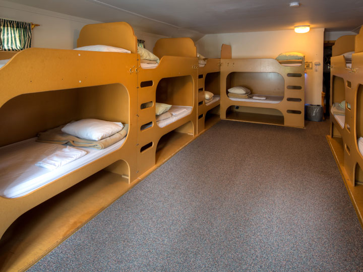 HI - Castle Mountain Wilderness Hostel - Hostelling International ...