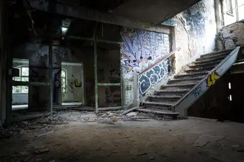 Is it possible to sell a condemned house?