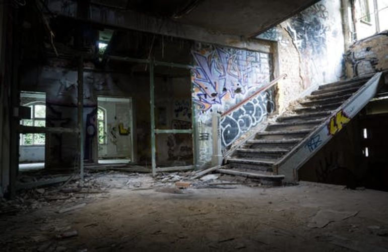 Is it possible to sell a condemned house?