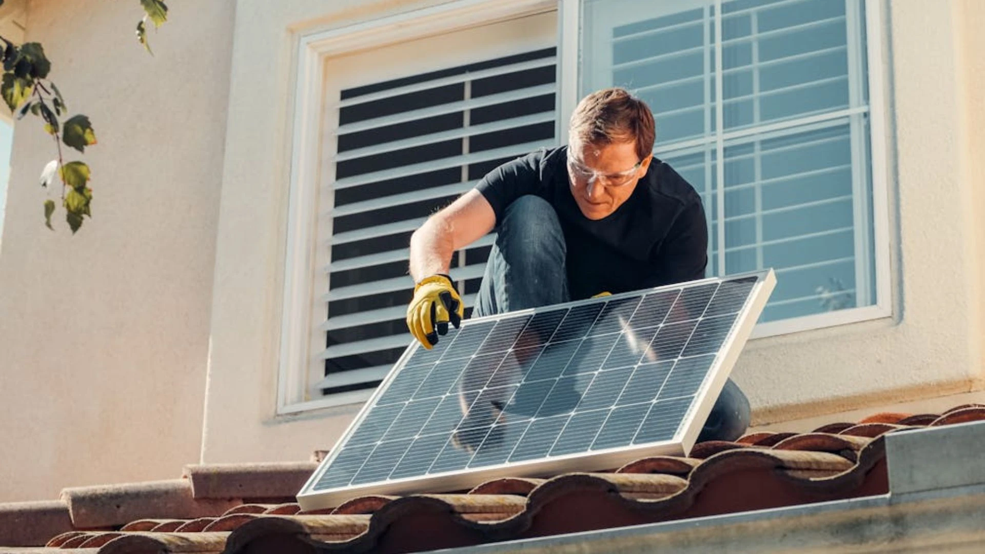Selling A House With Financed Solar Panels: How Hard Is It?