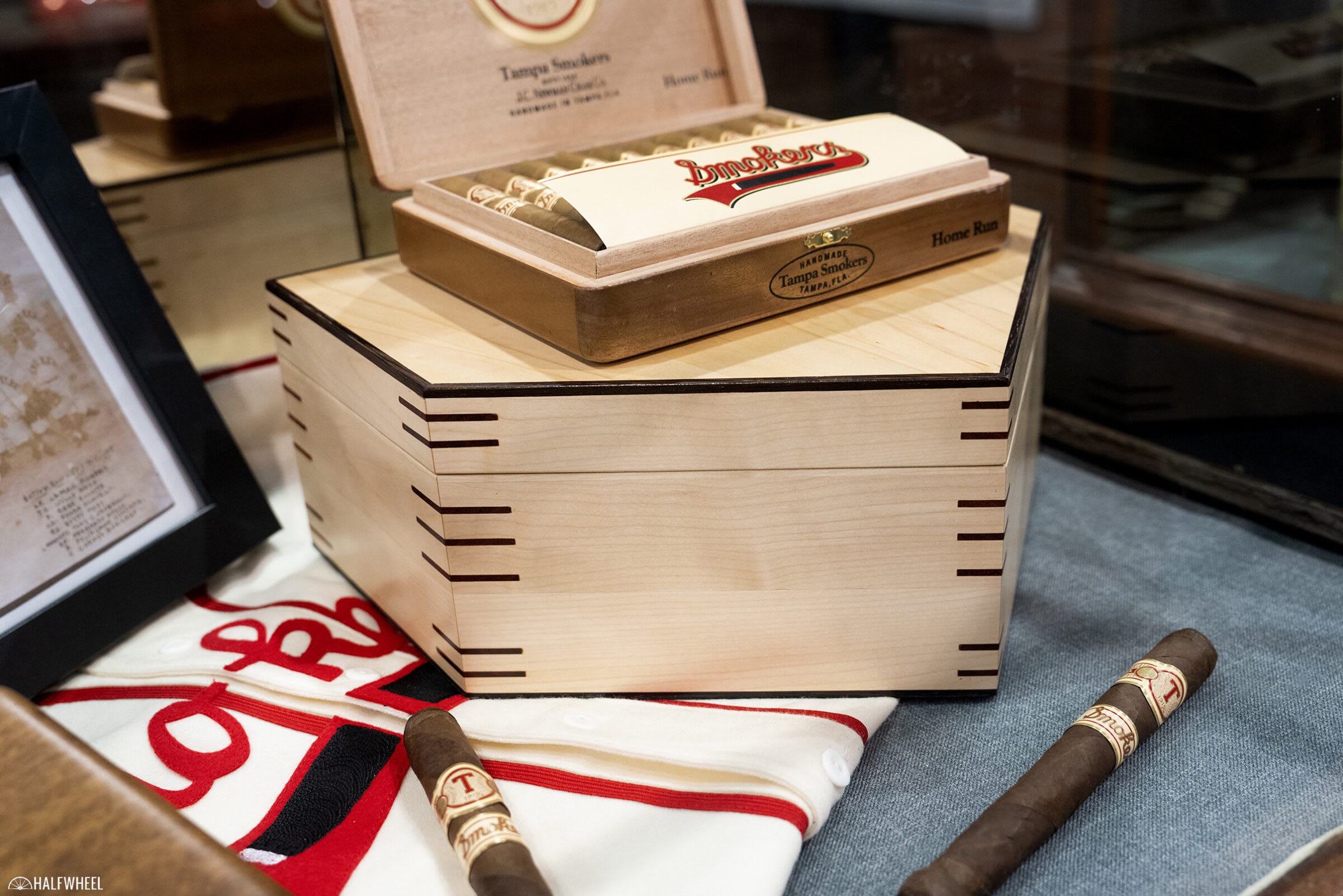 J.C. Newman Schedules The American Baseball Humidor for Fall | Cigar World J.C. Newman Schedules The American Baseball Humidor for Fall | Cigar World