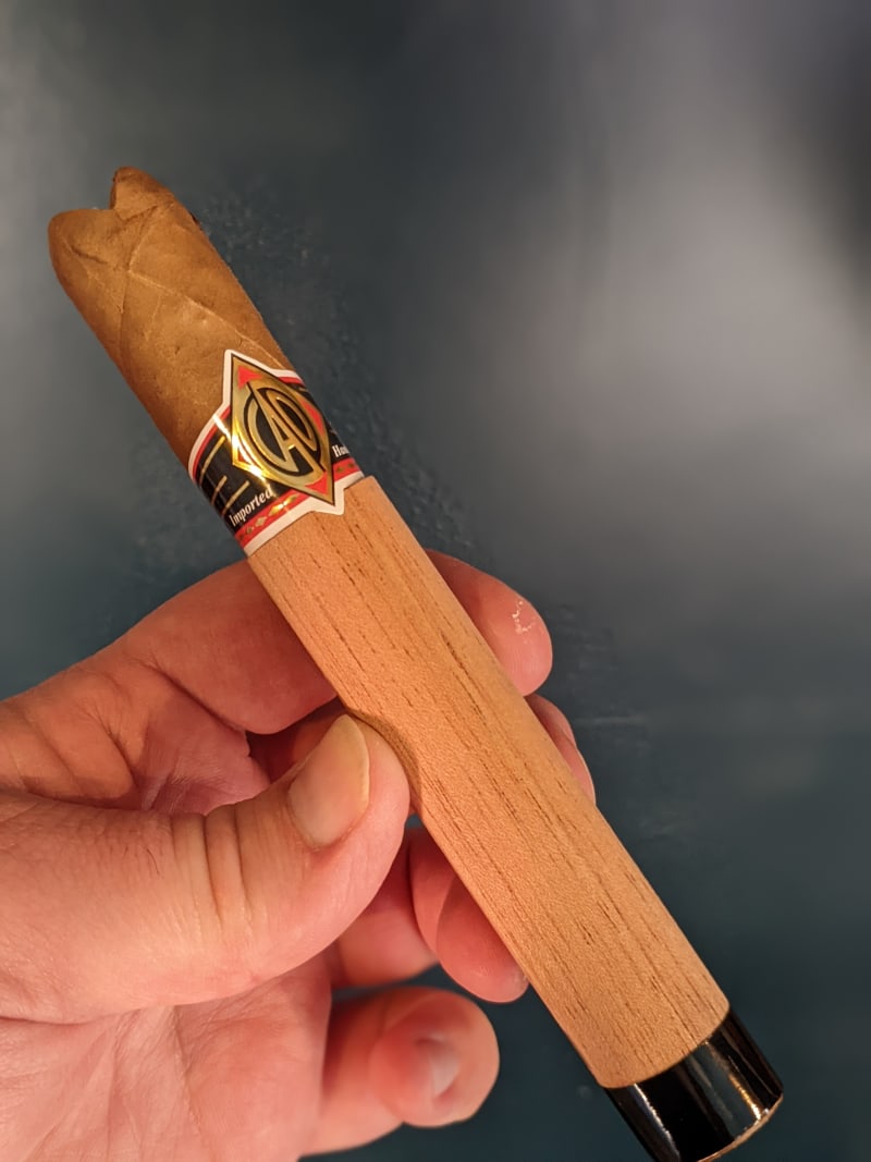 Good stick for working in the yard | Cigar Reviews | Cigar World