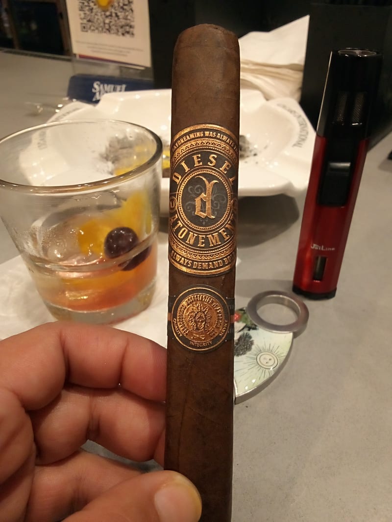 Today's Smokes Group | Cigar World