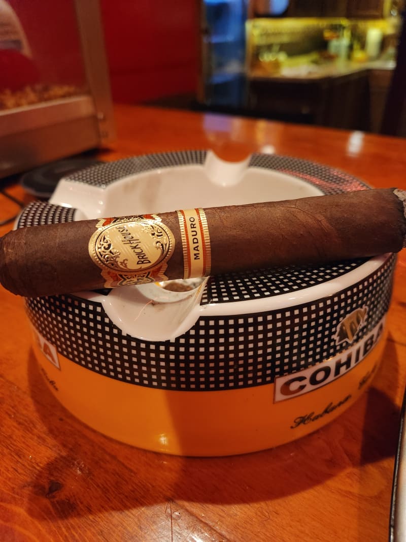 Super sm oke | Cigar Reviews | Cigar World