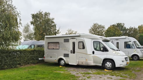 3p Hymer semi-integrated uit 2008 vanaf € 83 p.d. - Goboony