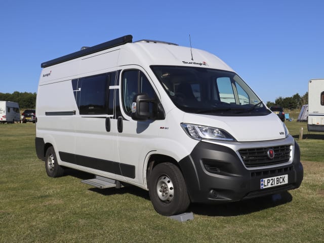 Campervan hire Middlesbrough - Private motorhome hire | Goboony