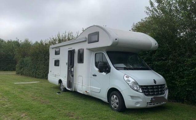 Zelf bouw – Spacious alcove mobile home from €103 p.d. - Goboony