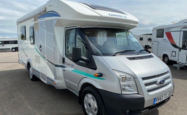 Duke – Meet Duke, our 3 Berth Handsome Motorhome. from £110 p.d. - Goboony