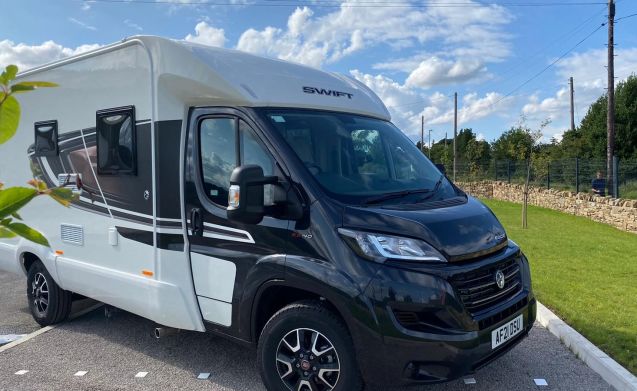Swift 464 – Swift Edge 464, 4 Berth Motorhome With Bike Rack from £149. ...