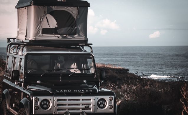 Family deluxe – Landrover Defender 110 con alloggio Tentbox da 176 £ al ...