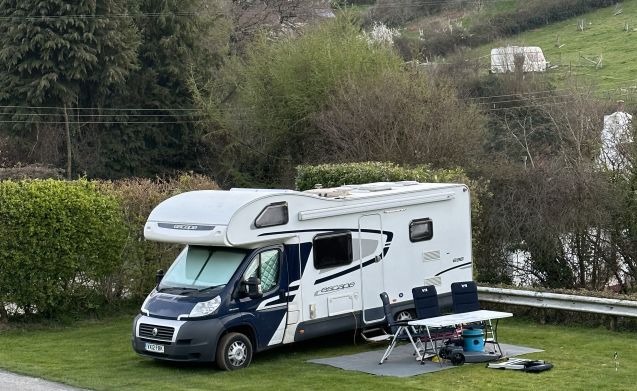 Travel The Wild – 6 berth Fiat Escape 696 from £81 p.d. - Goboony