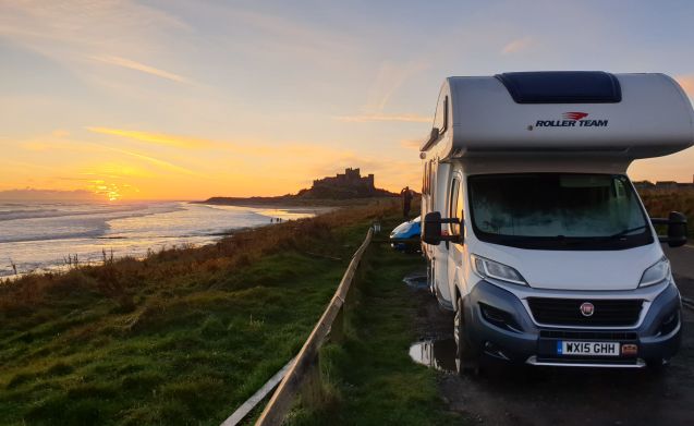Rolly – 6 berth Roller Team alcove from 2015 from £130 p.d. - Goboony