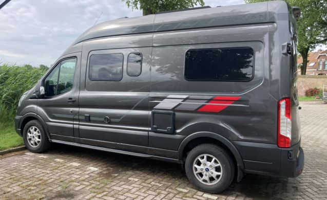 Camperbus Magnetic Grey – FORD LMC Innovan 590 camper van from 2024 ...