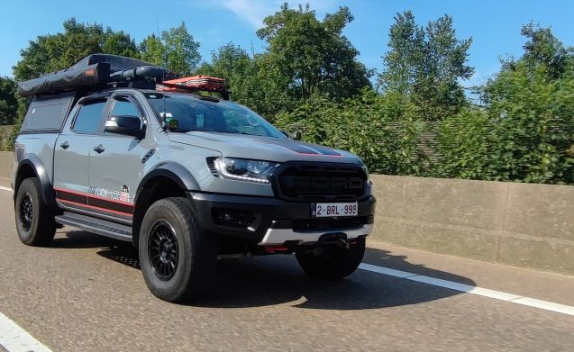 Ruby – Raptor met 3p daktent, volledig uitgerust vanaf € 130 p.d. - Goboony