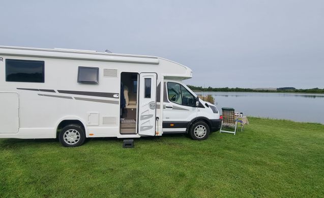 Moby – Luxe 5 pers. camper 2024 - automaat vanaf € 146 p.d. - Goboony