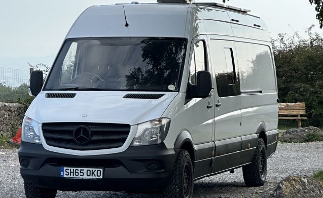 Fully off-grid Mercedes Sprinter conversion with offroad tyres from £99 ...