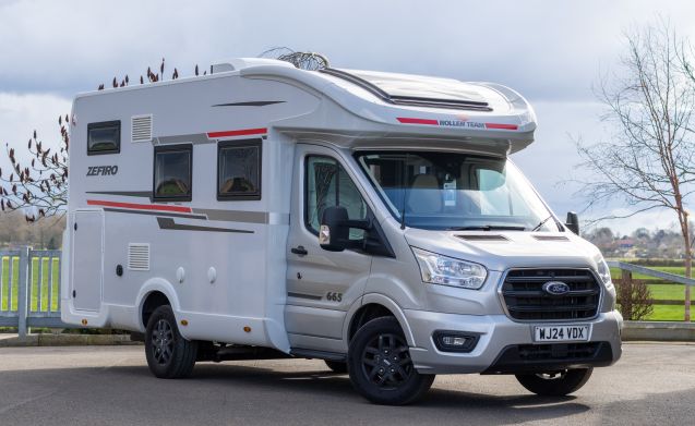 VDX – Compact 4 Berth Fixed Bed (Air Conditioned) 2024 Model from £78 p ...