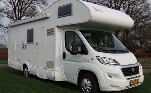 Riviera Garage – Beautiful Ford Riviera for 6 persons with XXL garage ...