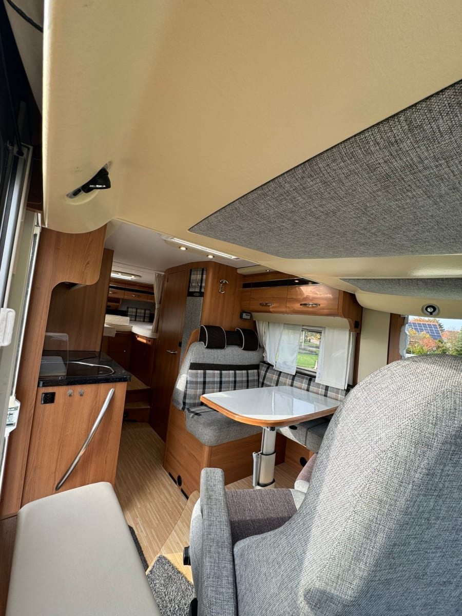 4-persoons LMC camper vanaf € 91 p.d. - Goboony