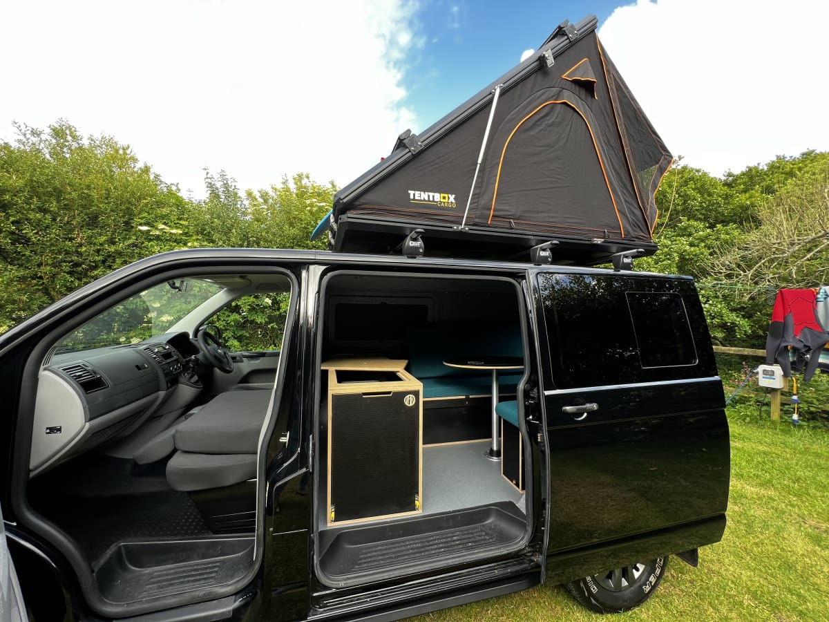 Sea Bass – VW Van with Tentbox Cargo from £109 p.d. - Goboony
