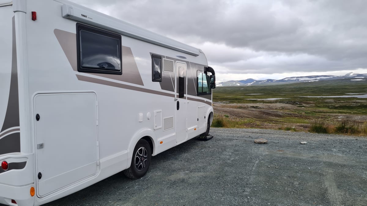 Nieuwe Integraal Camper / Automaat / 160PK vanaf € 124 p.d. - Goboony