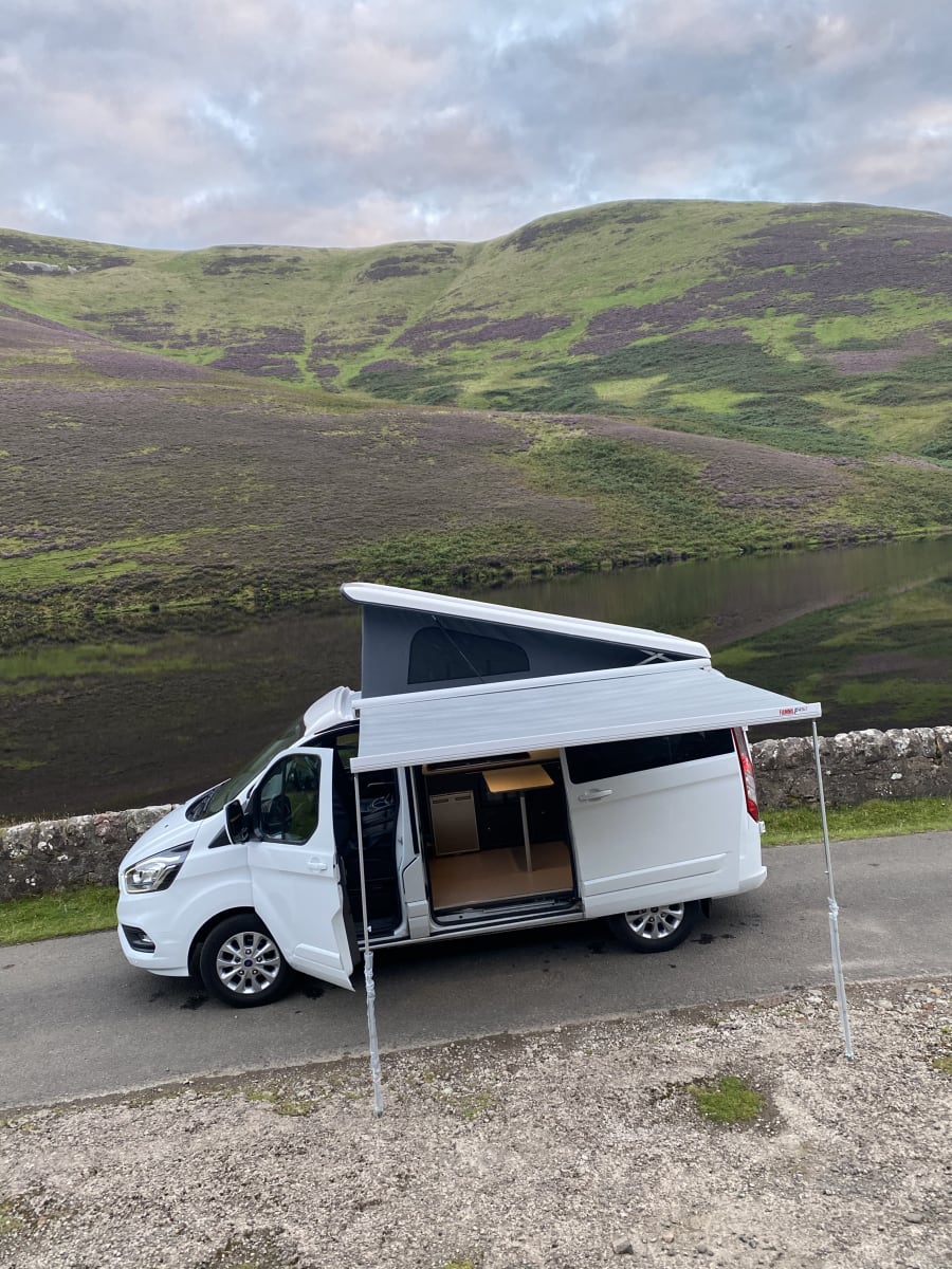 COMPASS CAMPERS EDINBURGH ® - 1 from £91.00 p.d. - Goboony