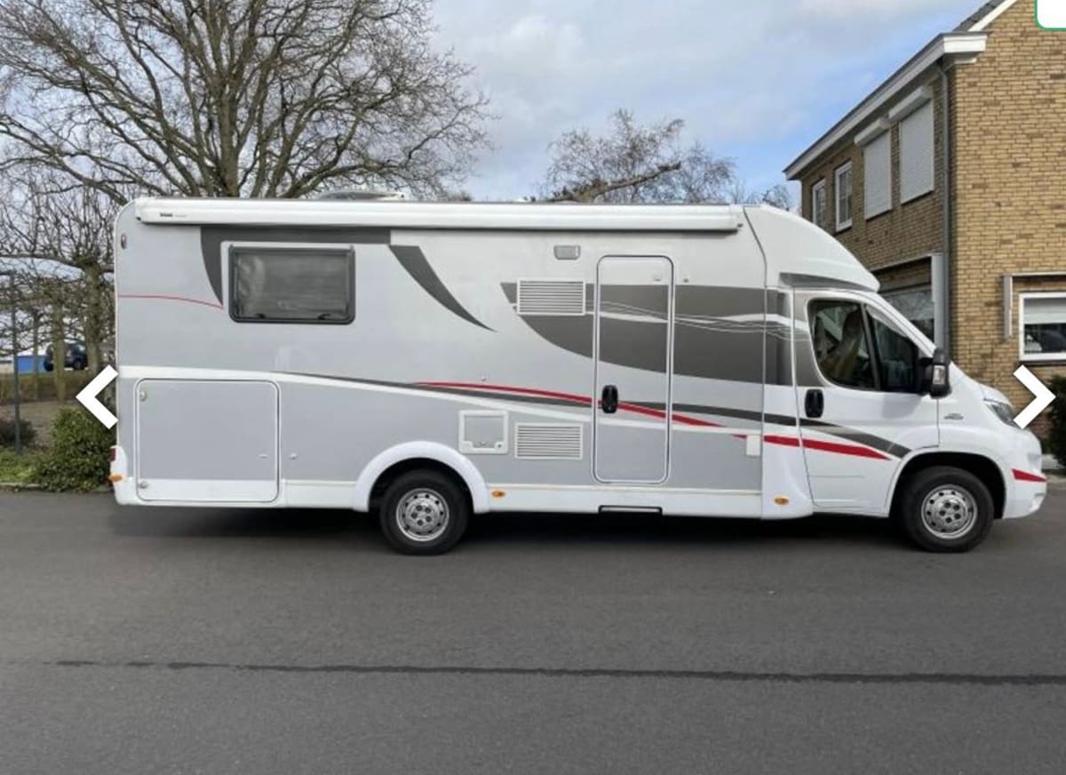 4 persoons camper Fiat Ducato Sunlight T69 vanaf € 130 p.d. - Goboony