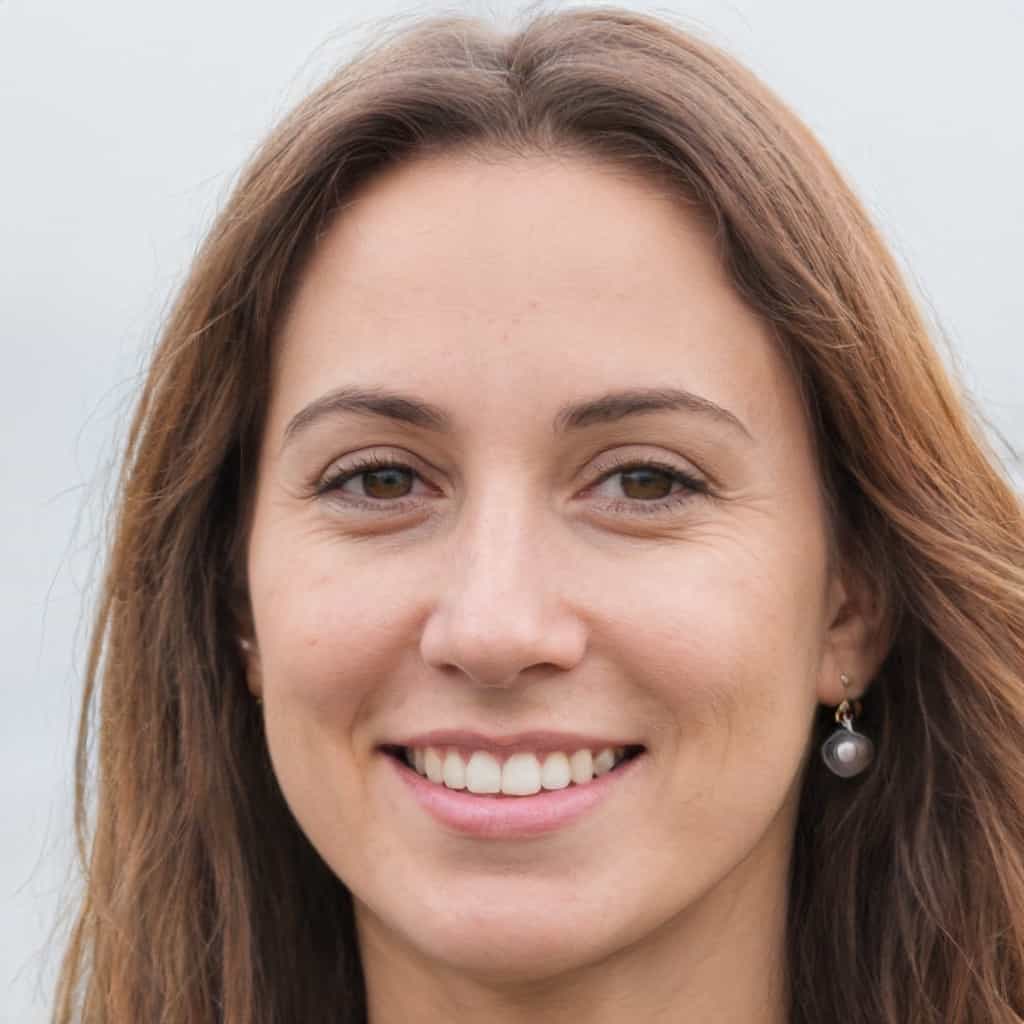 Anna Barker's Instagram, Twitter & Facebook on IDCrawl