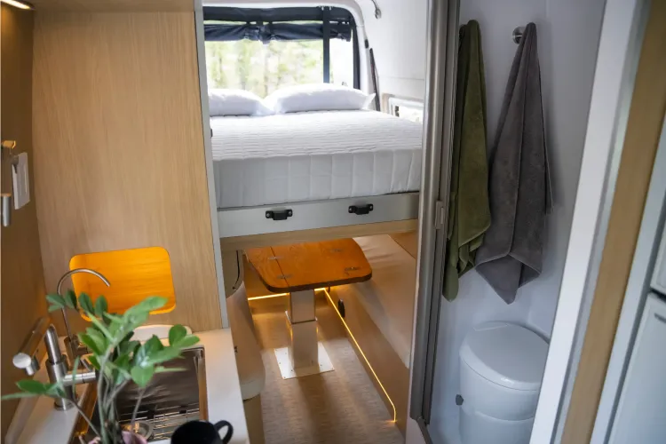 Noovo Plus | Super High Roof 7' Interior Camper Van | Noovolife