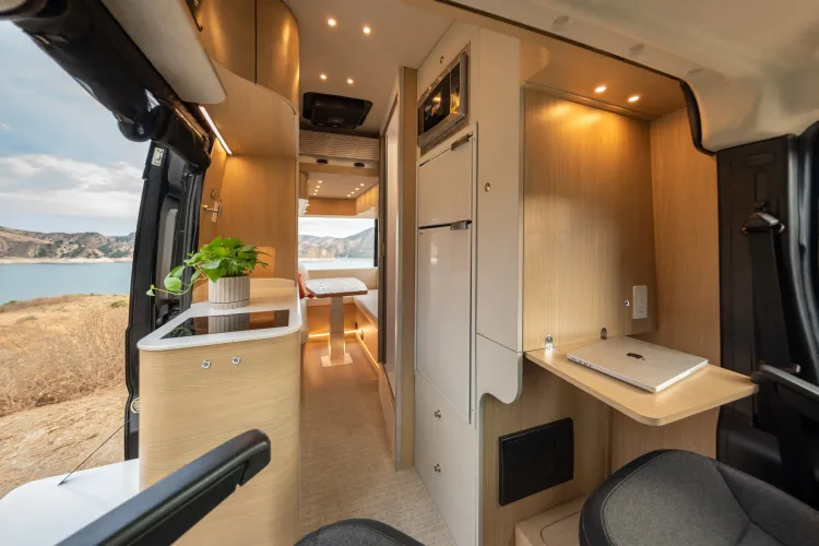 Noovo Plus | Super High Roof 7' Interior Camper Van | Noovolife