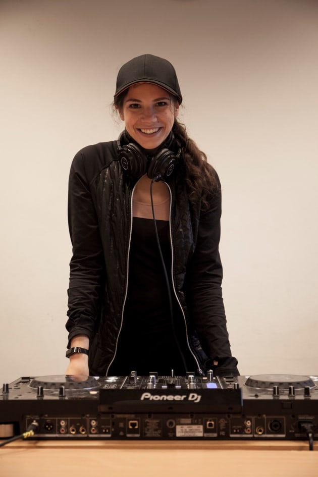 Book Anna Nas on Gigital | Artists, Live bands, DJ's | Gigital