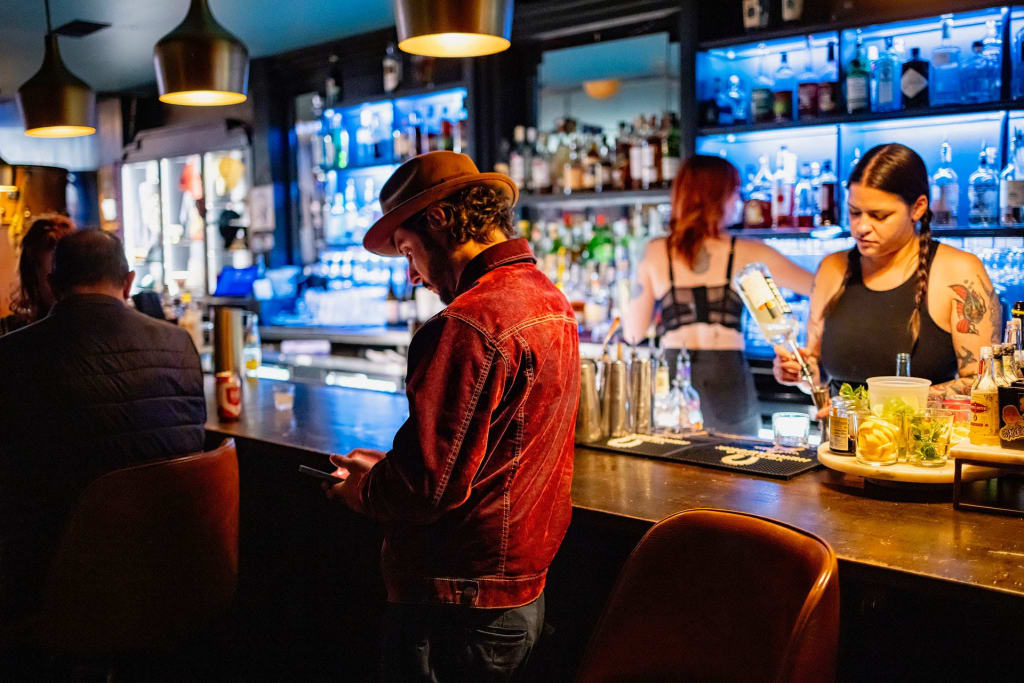 The 13 Best Bars in Dallas | Wine Enthusiast