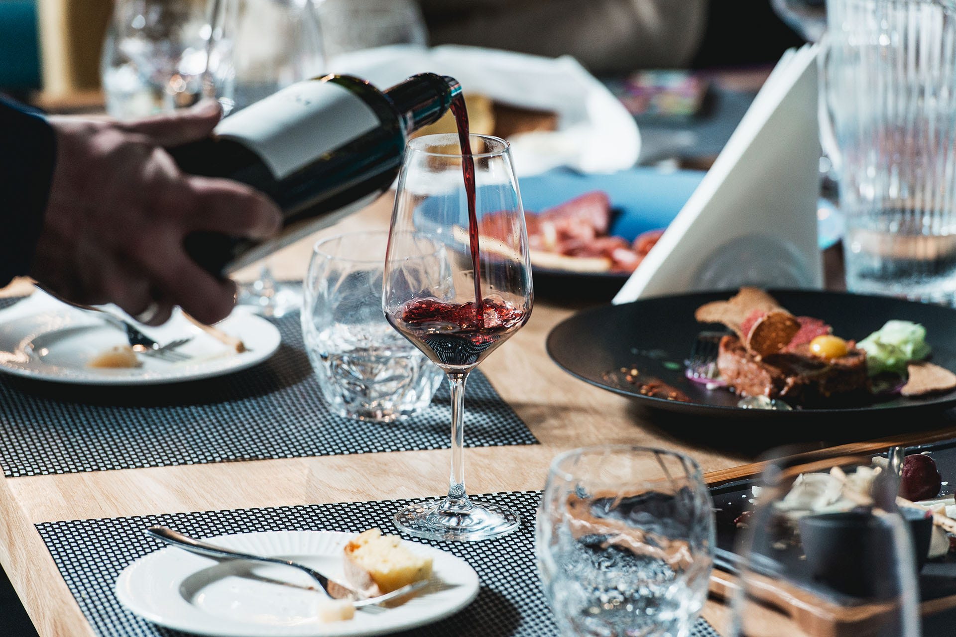 10 Rules for Serving Wine | Wine Enthusiast