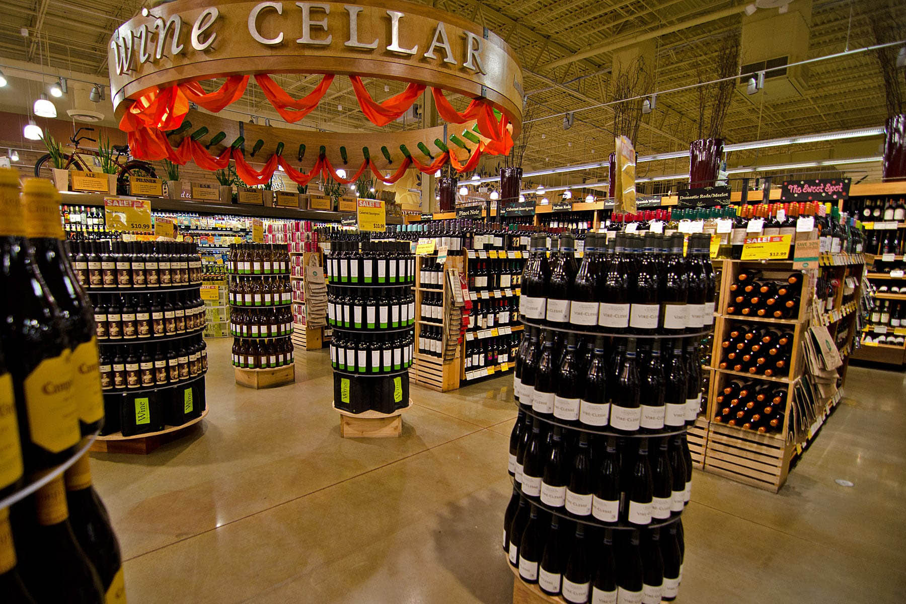 How to Buy Wine at the Supermarket, According to Sommeliers | Wine ...
