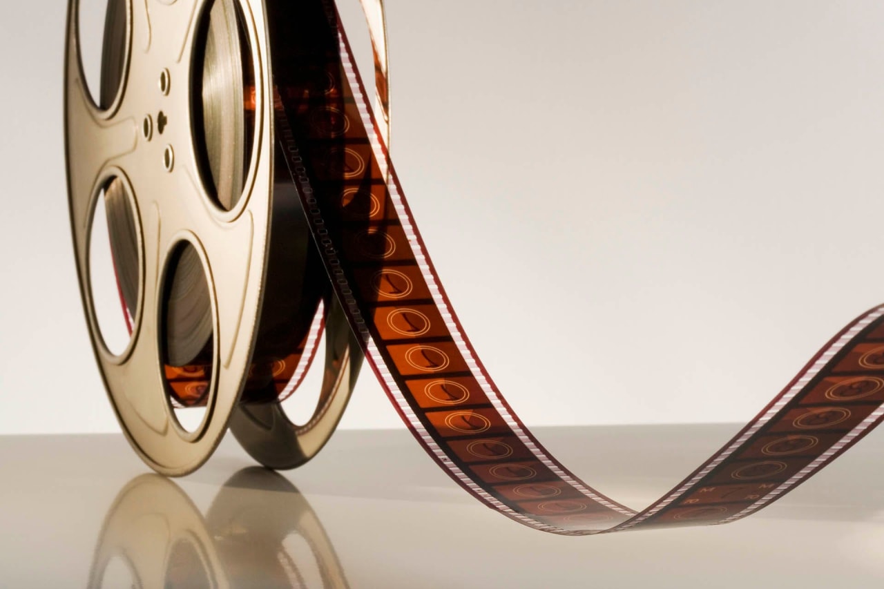 What to Drink while you Watch TV, According to Actors and Screenwriters ...