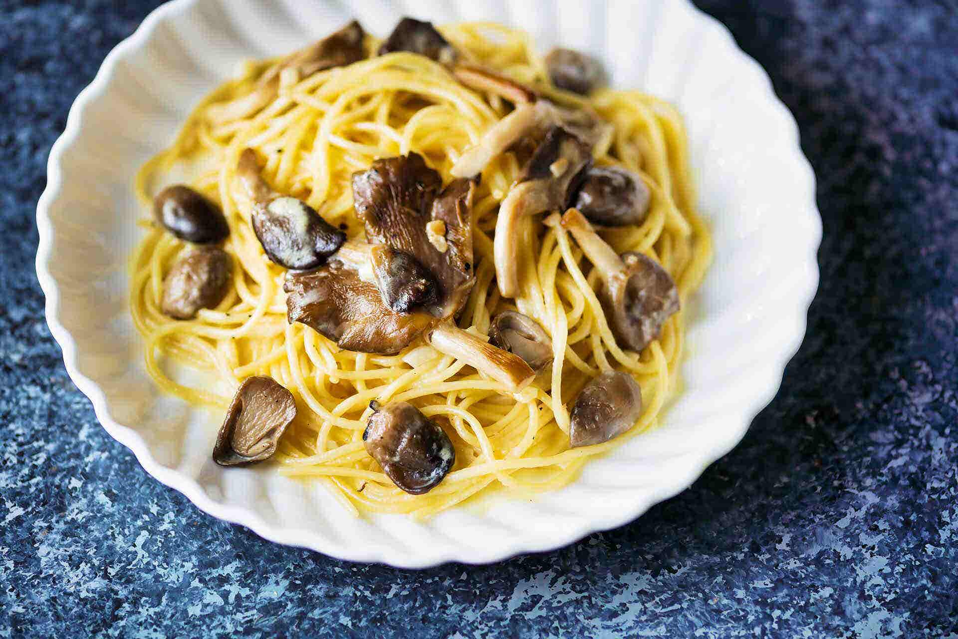 Clove at First Sight: How to Pair Wine with Garlic | Wine Enthusiast