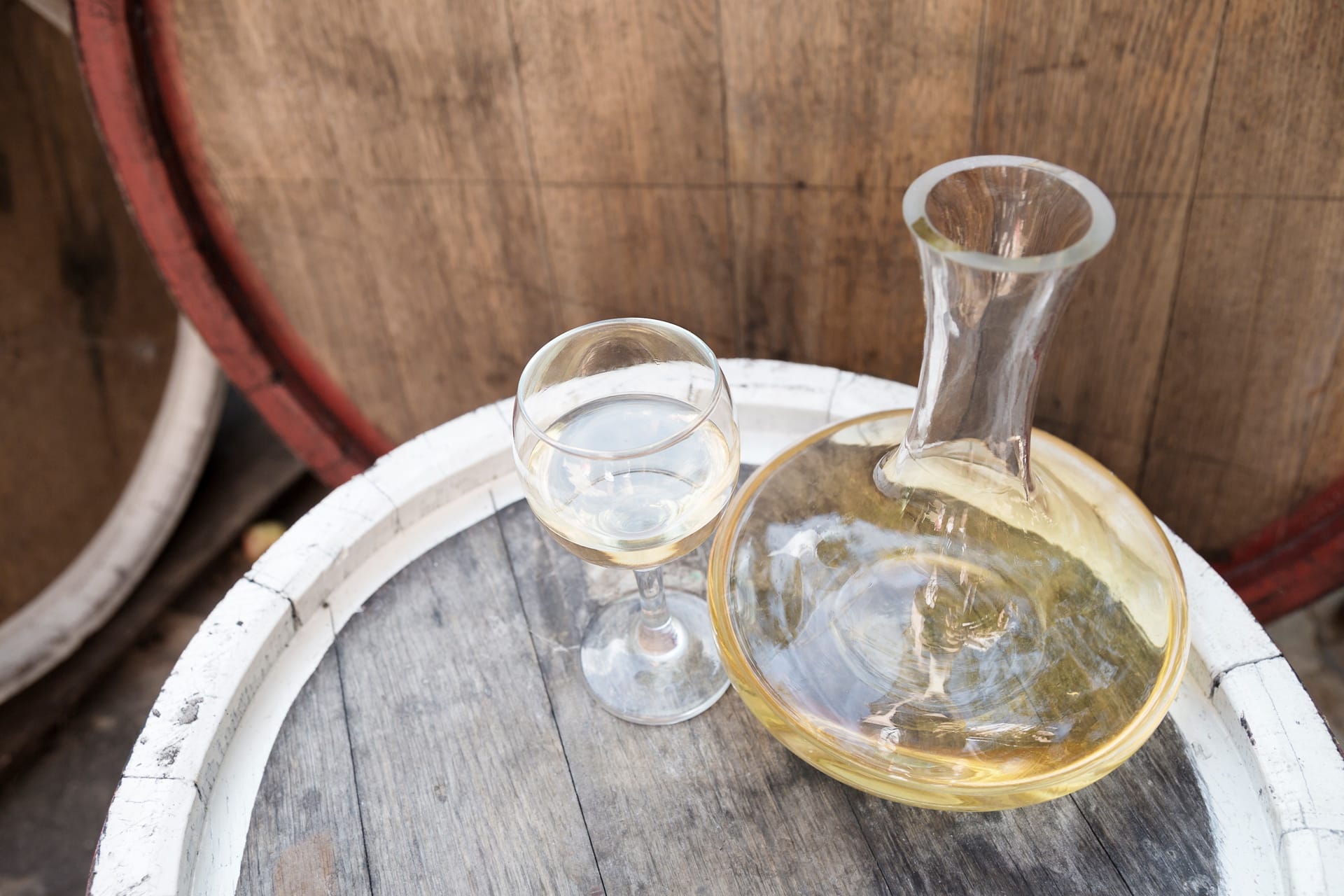 Should White Wines Ever Be Decanted? | Wine Enthusiast