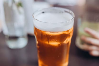Does Beer Temperature Matter? How to Serve IPAs, Cask Ales and More ...