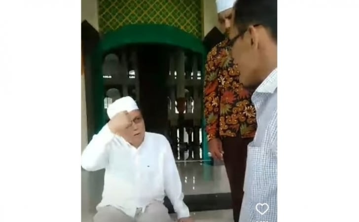 Cekcok Antara Rektor UIN Suska Riau dan Dosen Irwandra Viral di Media ... Cekcok Antara Rektor UIN Suska Riau dan Dosen Irwandra Viral di Media ...