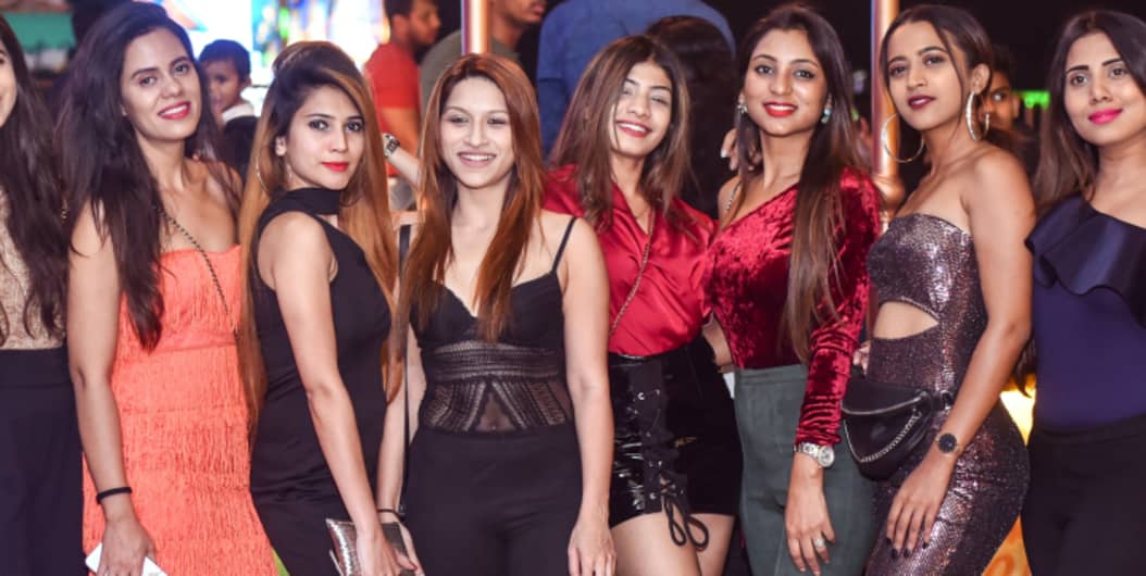 Big Bollywood Friday Ladies Night At Gillys Resto Bar Bangalore In