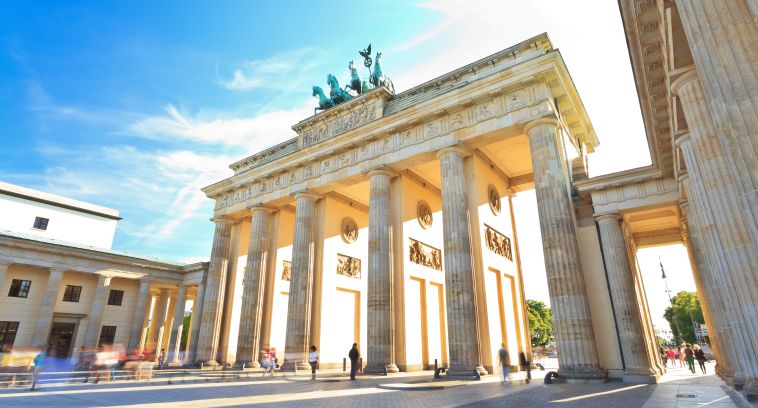 The TOP Brandenburg Gate Tours, Excursions & Activities | isango.com